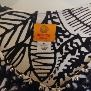 Ruby Rd. | Tops | Ruby Rd Womens Vneck Top | Poshmark